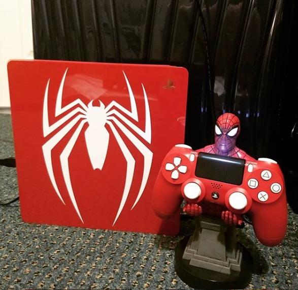PlayStation 4 1TB Marvel's Spider-Man Limited Edition [Limited Bundle ...