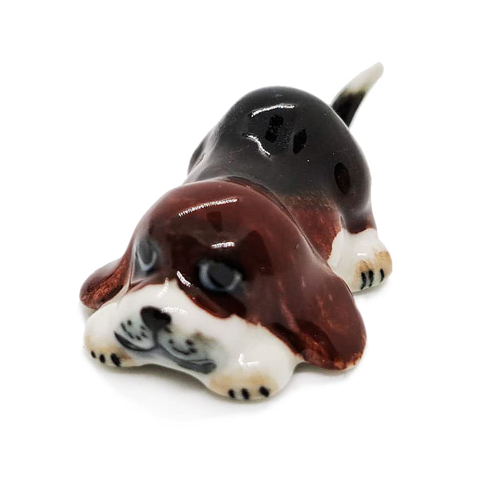 Amazon.com: WitnyStore Tiny 1½" Brown White Crouching Beagle Pup Dog ...