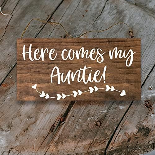 Amazon.com : Here Comes My Auntie Sign - Ring Bearer Sign - Wedding ...