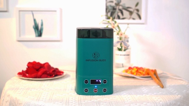 Watch Decarb & Infuse In 1 Compact Device with Infusion Buds on Amazon Live