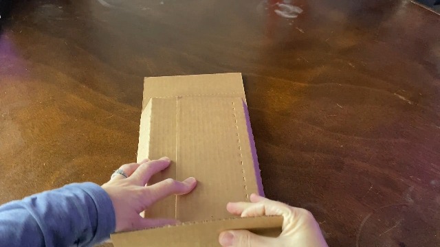 Watch Easy Fold Cardboard Mailing Boxes For Books on Amazon Live