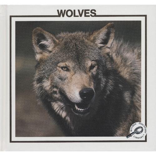 Wolves (North American Animal Discovery Library): Stone, Lynn M ...