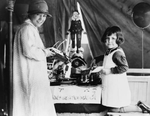 Amazon.com: 1926 photo Behind the scenes at the circus Miss Lillian ...