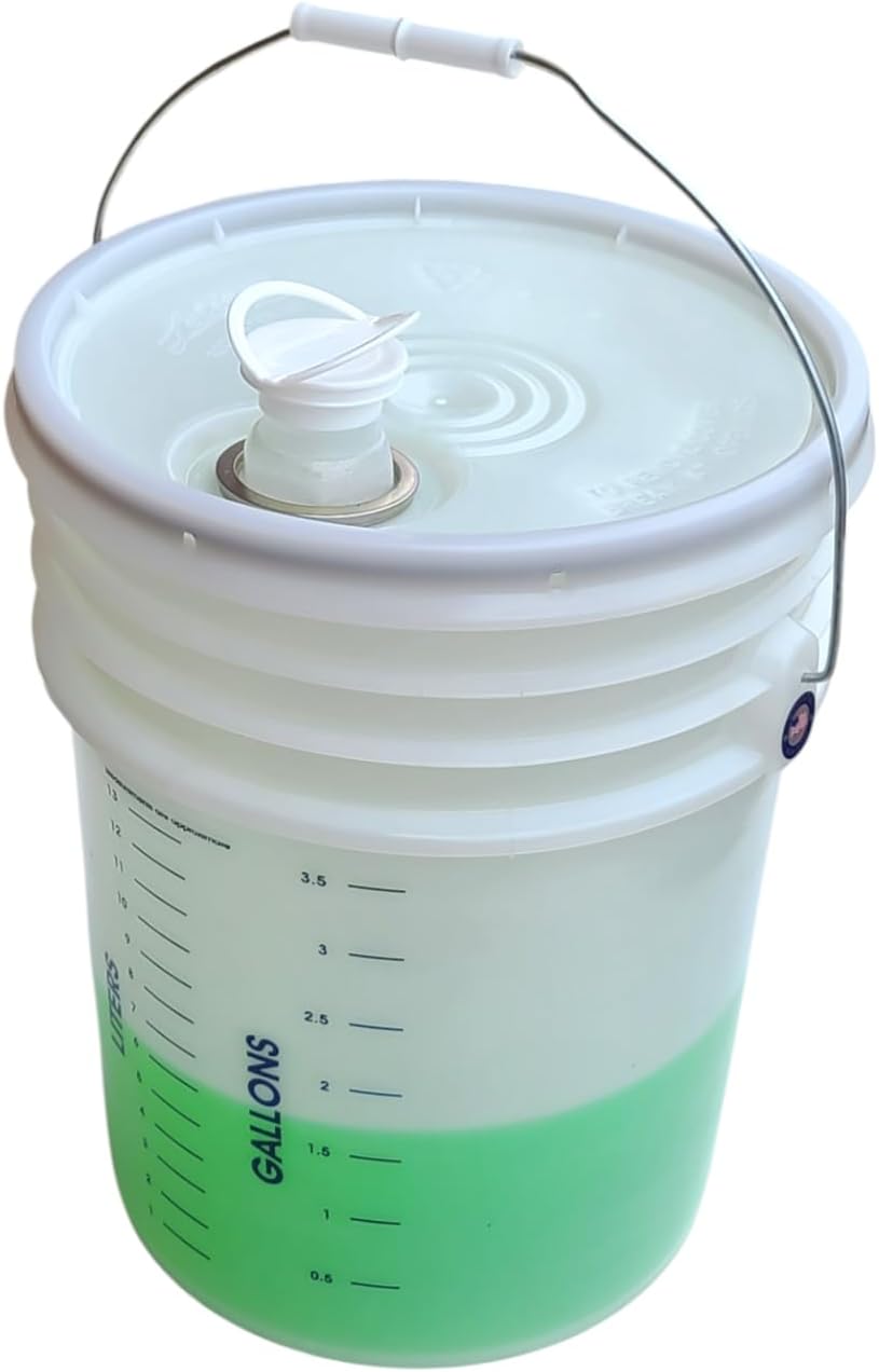 Amazon.com: 5 Gallon Measuring Graduated Mixing Bucket Pail with Lid ...