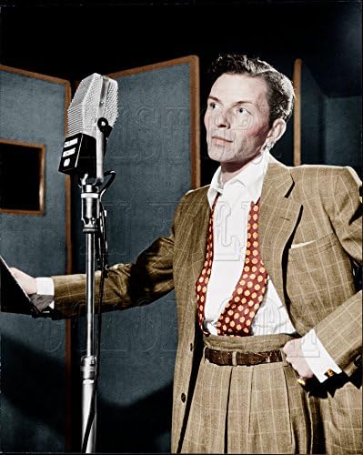 Amazon.com: Frank Sinatra Color Photo: Posters & Prints