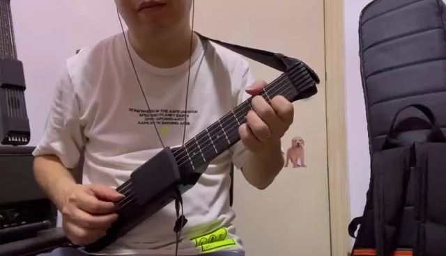 Watch PEFEEL Smart Midi Guitar on Amazon Live