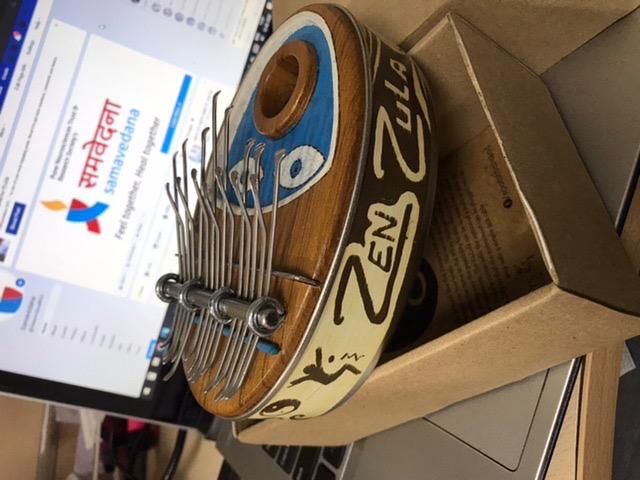 Handmade Zenzula Kalimba Thumb Piano Kazula *Red*With-Eyes* : Amazon.in ...