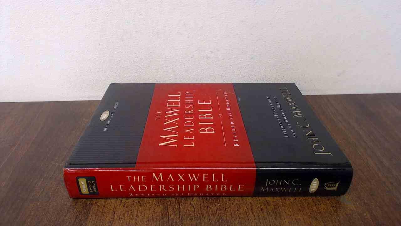The Maxwell Leadership Bible: New King James Version: John C. Maxwell ...
