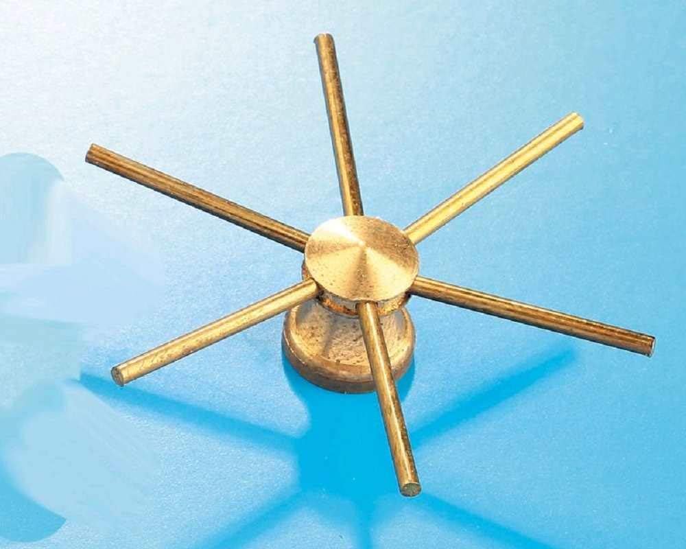 Amazon.com: Billing Boats 11 x 45 mm Capstan with Handspokes for Model ...