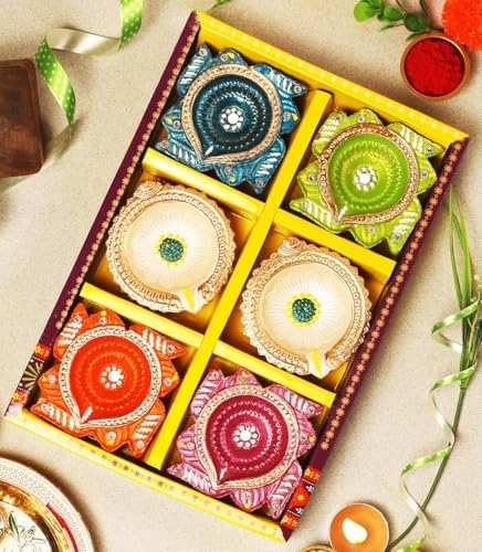 Amazon.com: Premium Handmade Terracoaat Set of 6 Red Leaf Clay Diya for ...