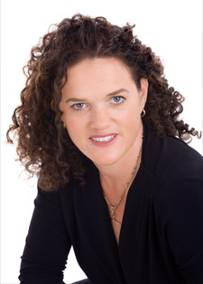 Amazon.com: Sandra Hyatt: books, biography, latest update