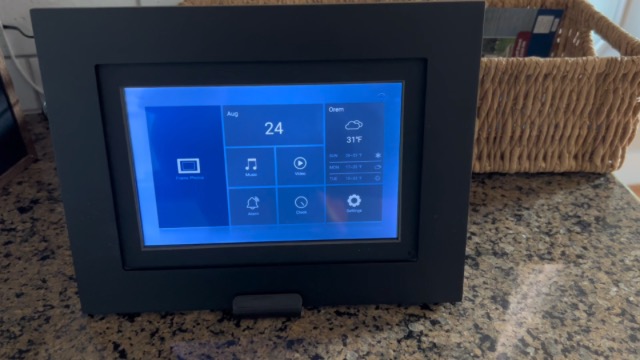Watch Honest Review of Simply Smart Home Photoshare Frame on Amazon Live