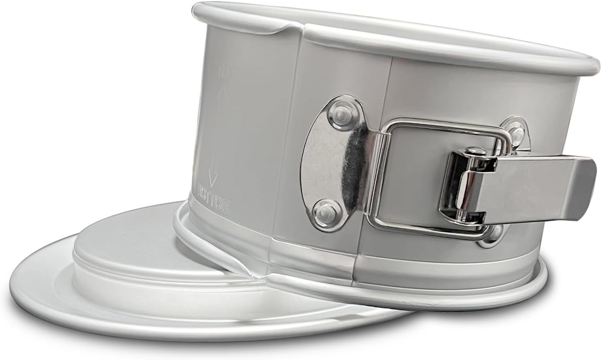 Amazon.com: Wilton Springform Cake Pan - Perfect for Making Cheesecakes ...