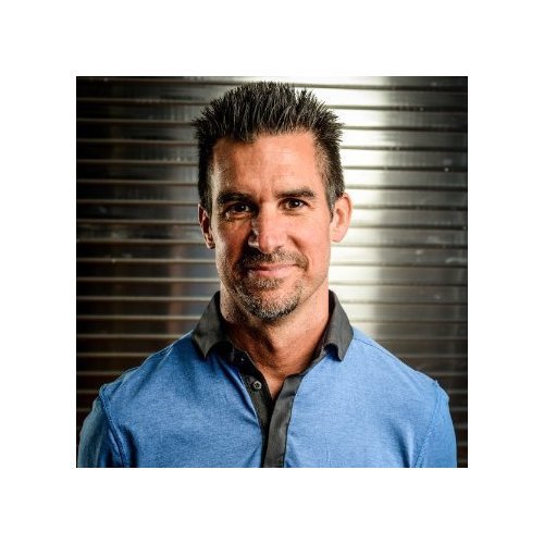 Men's Health Workout War: Lose Pounds, Gain Muscle, Destroy Your ...