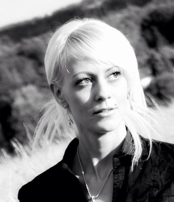 Amazon.de: Sarah Wilke: books, biography, latest update