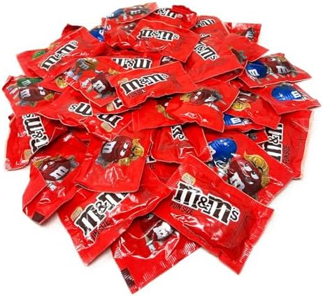 Amazon.com : M n M's Peanut Butter Milk Chocolate Candy - 2 lbs Bulk ...