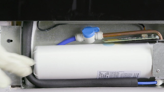 Watch How to Replace the Water Filter on an Elkay ezH2O Liv Built-in Filtered Water Dispenser on ...
