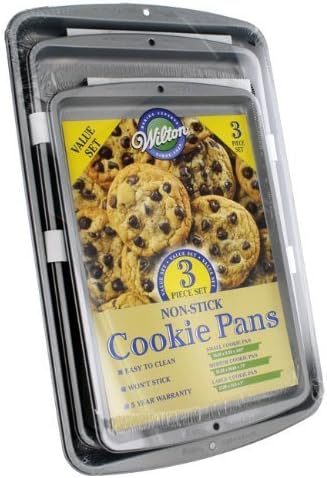 Amazon.com: Wilton Non-Stick Cookie Pans, 3 Piece Value Set: Baking ...