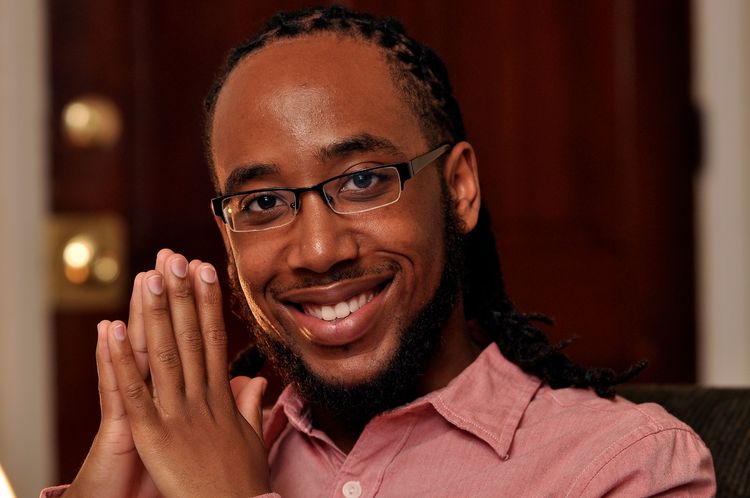 Amazon.com: Mr Maurice Walker: books, biography, latest update