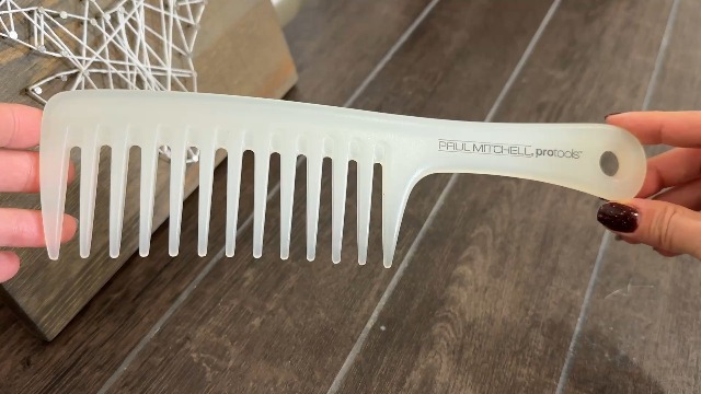 Watch Paul Mitchell Pro Wide Tooth Detangler Comb Review on Amazon Live