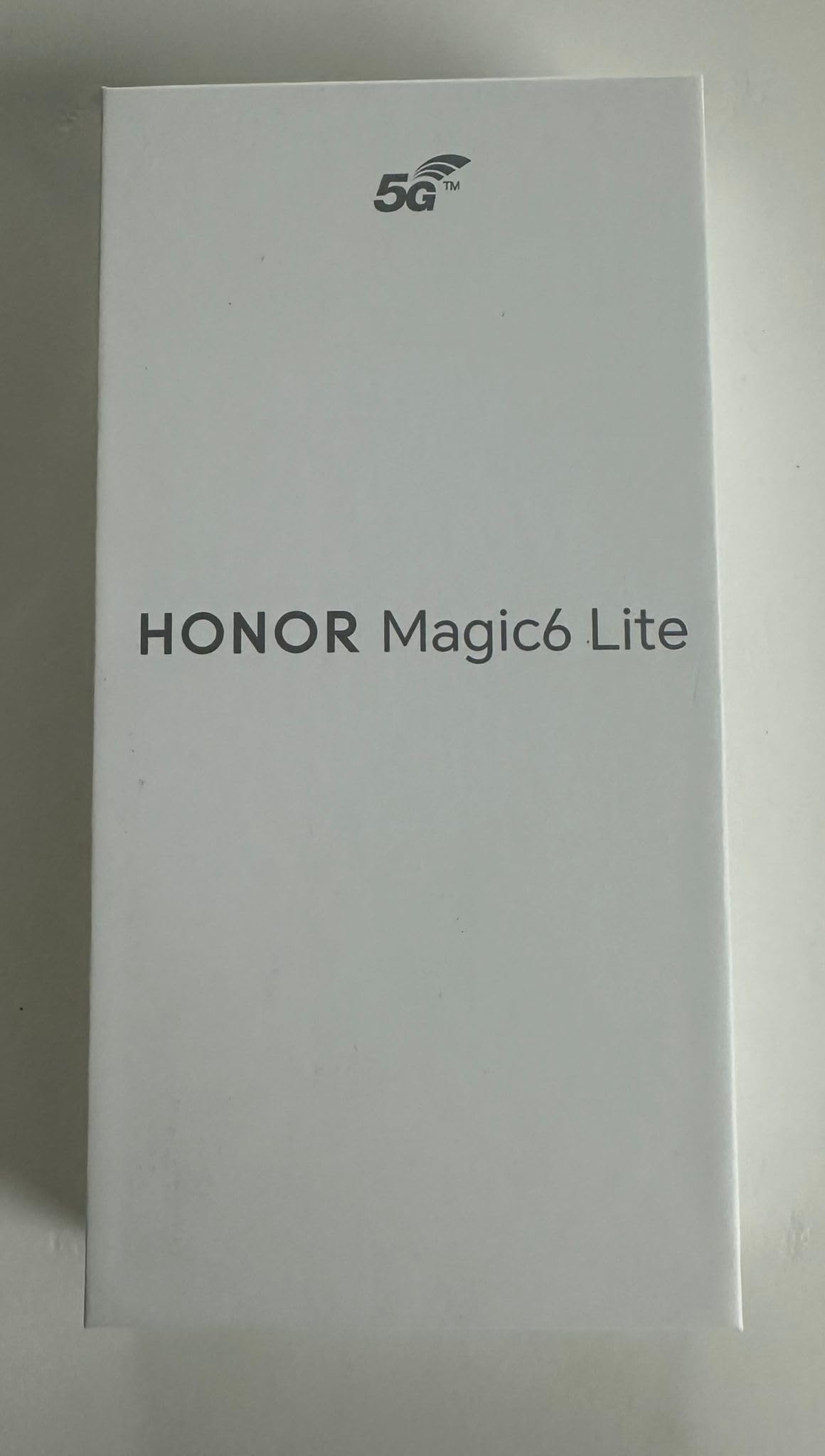 HONOR Magic 6 Lite Telefono cellulare 5G, 8+256 GB, Qualcomm Snapdragon 6 Gen 1, display AMOLED ...