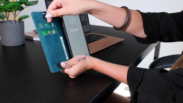 KONEE Premium Retro Flip Wallet Leather Case