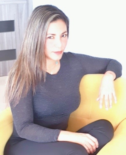 Amazon.com: Elsa Márquez Oliver: books, biography, latest update