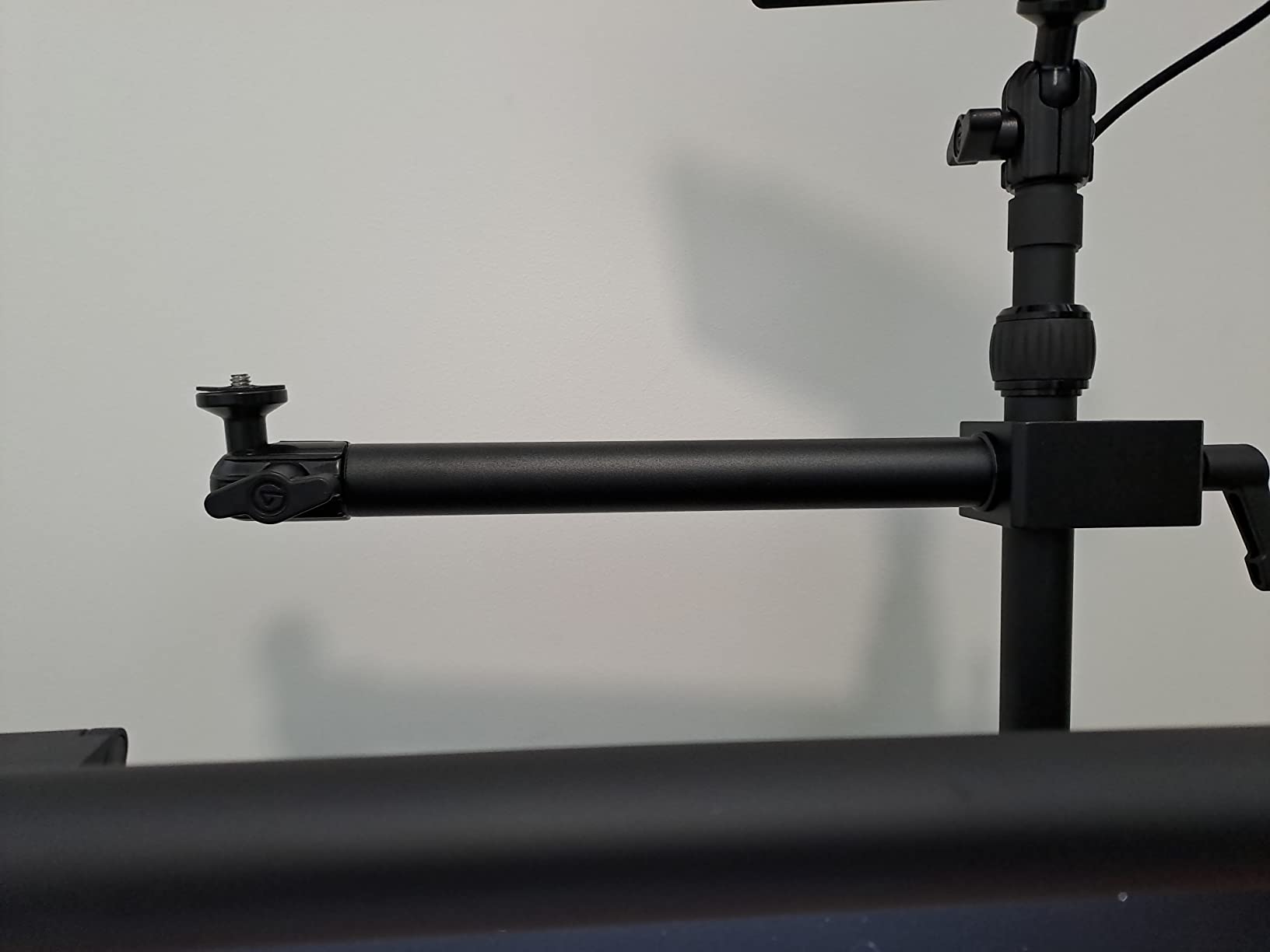 Elgato Solid Arm, Auxiliary Holding arm for Cameras, Lights and More, Multi Mount Accessory ...