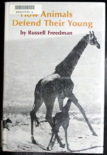 How Animals Defend Their Young: 2: Freedman: 9780525323822: Amazon.com ...