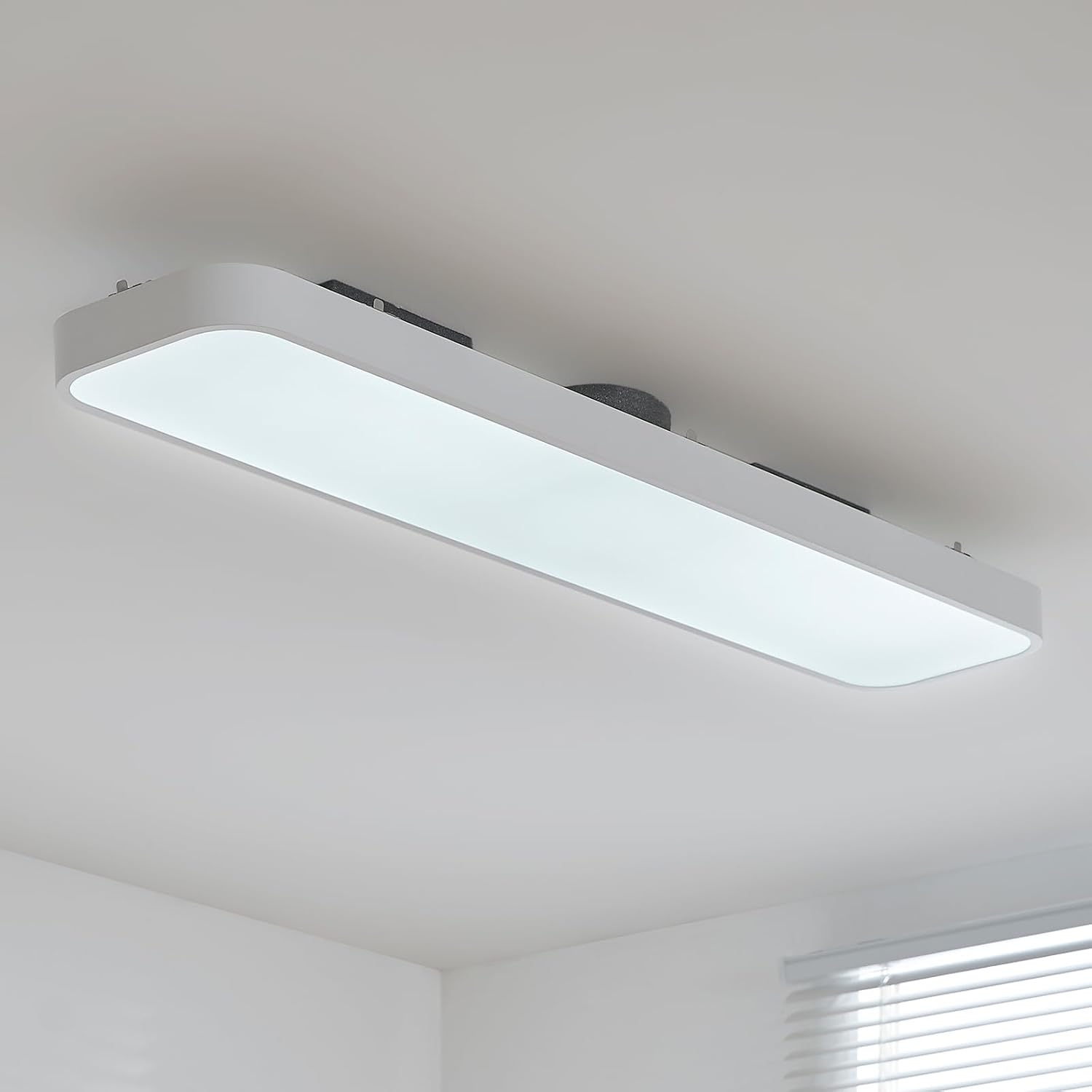 Amazon.co.jp : LOWYA ロウヤ ledシーリングライト 8畳 調色 調光 リモコン付き 四角 長方形 薄型 おしゃれ ホワイト : ホーム＆キッチン