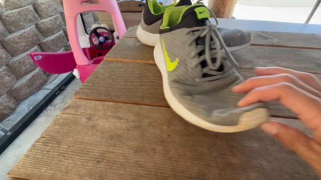 Watch HONEST Review of Crep Brand Water Repellant on Amazon Live