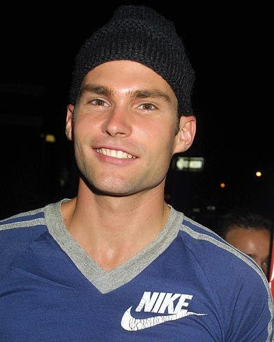 Amazon.com: SEANN WILLIAM SCOTT 8X10 COLOR PHOTO: Prints: Photographs