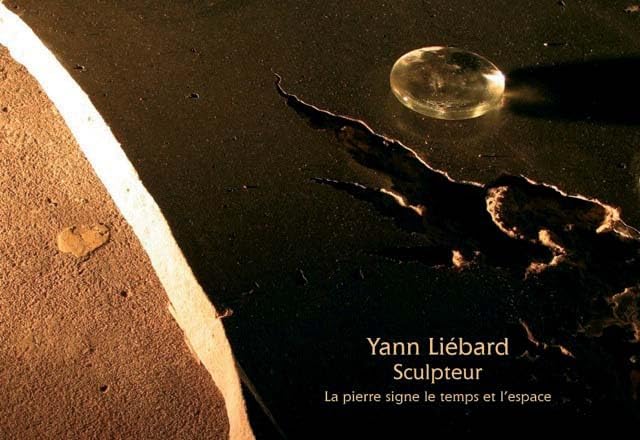 La pierre signe le temps et l'espace : Liébard, Yann: Amazon.pl: Książki
