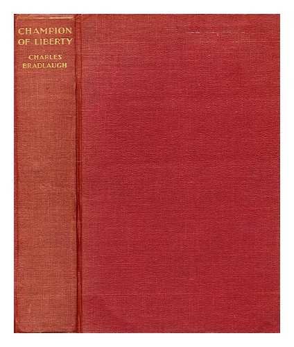 Royal Palace and Gothic Statues of Medieval Buda: Amazon.co.uk: Books