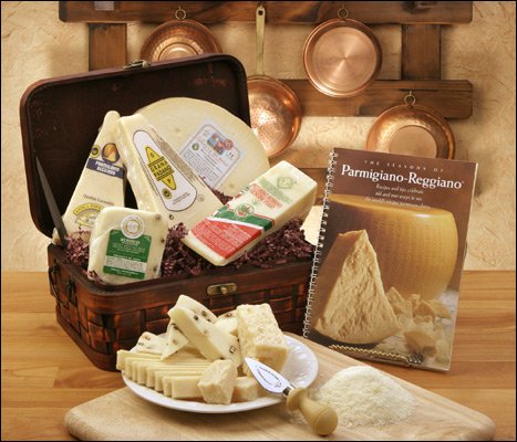 Amazon.com : Formaggio (Italian Cheese Gift Basket) : Gourmet Cheese ...