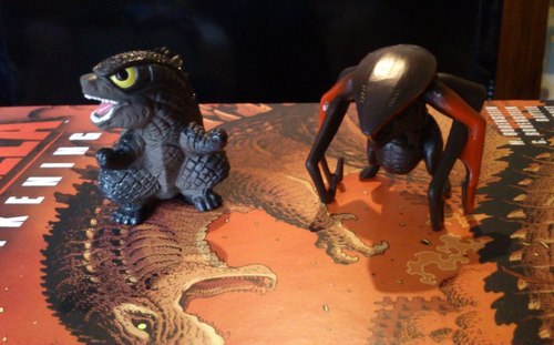 Amazon.com: Godzilla Movie Version B Chibi Action Figure (2-Pack ...