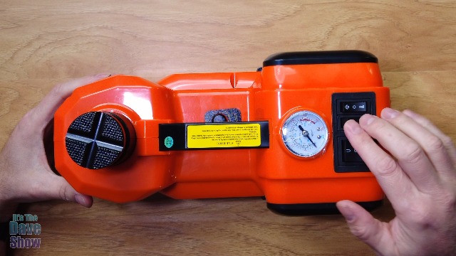 Watch electric car jack with air compressor, a closer look on Amazon Live