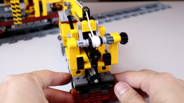 Watch Yellow Construction Train Demo on Amazon Live