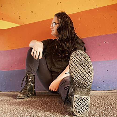 Play Giddy by Lisa Bullard on Amazon Music