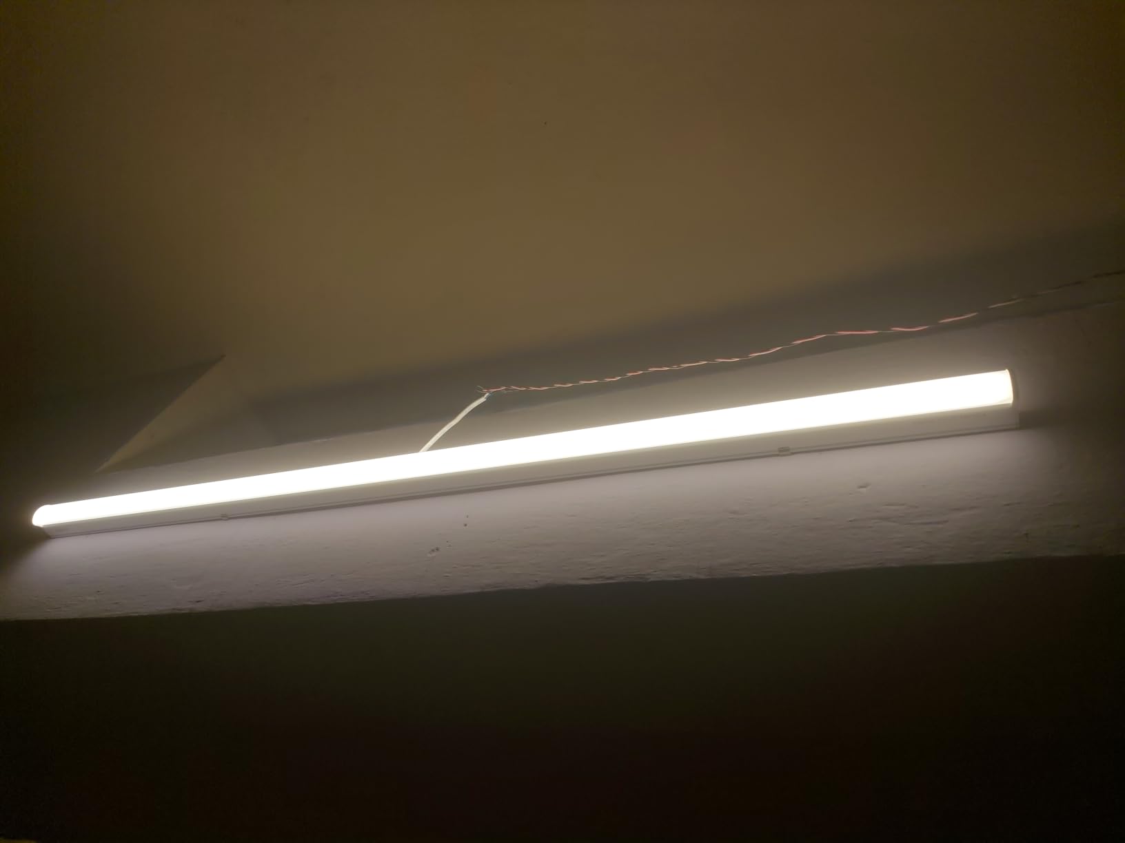 Crompton Laser Ray Neo 20W LED Batten | Energy Efficient Batten for ...