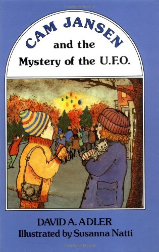 Amazon.com: Cam Jansen: The Mystery of the U.F.O. #2: 9780670200412 ...