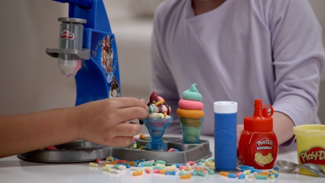 Play-Doh Kitchen Creations Drizzy Ice Cream Playset Featuring Drizzle ...