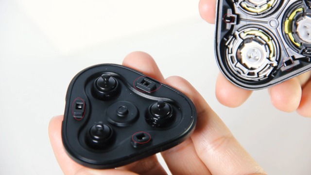 Watch How to Disassemble the Razor Blade Cover on Amazon Live