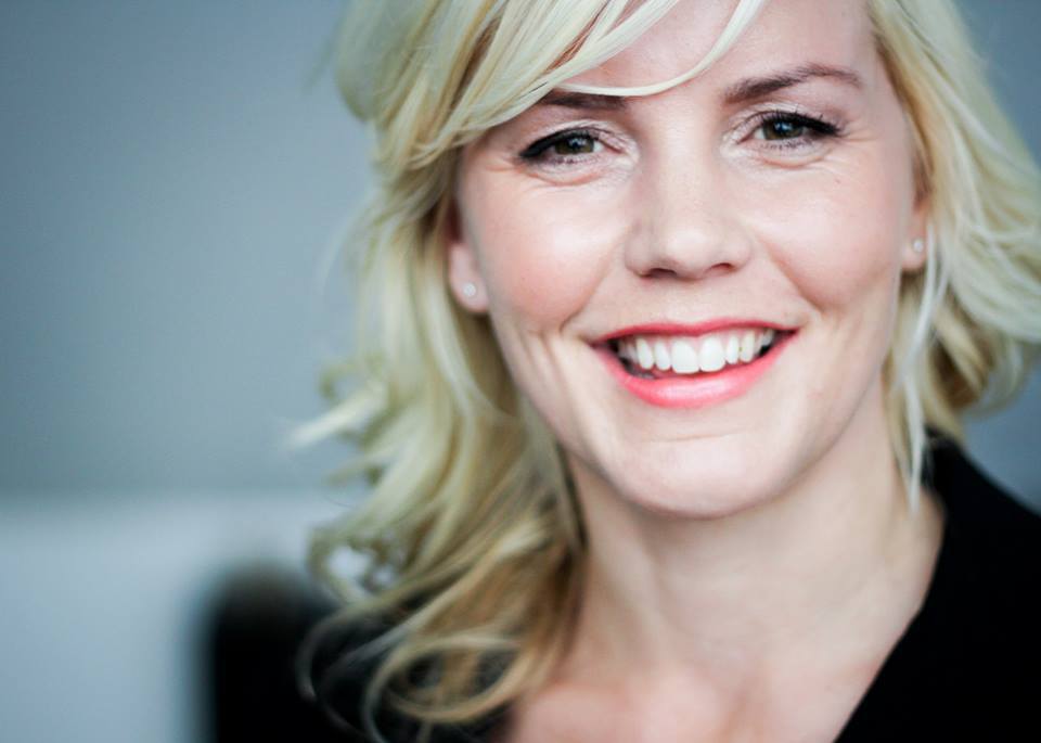 Amazon.com: Lisa Henriksson: books, biography, latest update