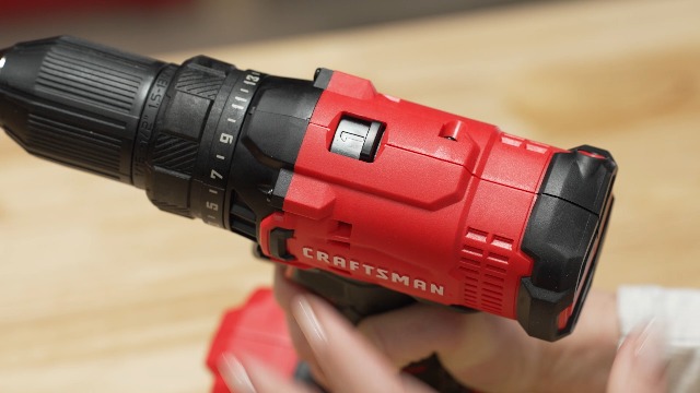 Watch CRAFTSMAN 2-Tool Combo Kit ﹙CMCK200C2﹚ on Amazon Live
