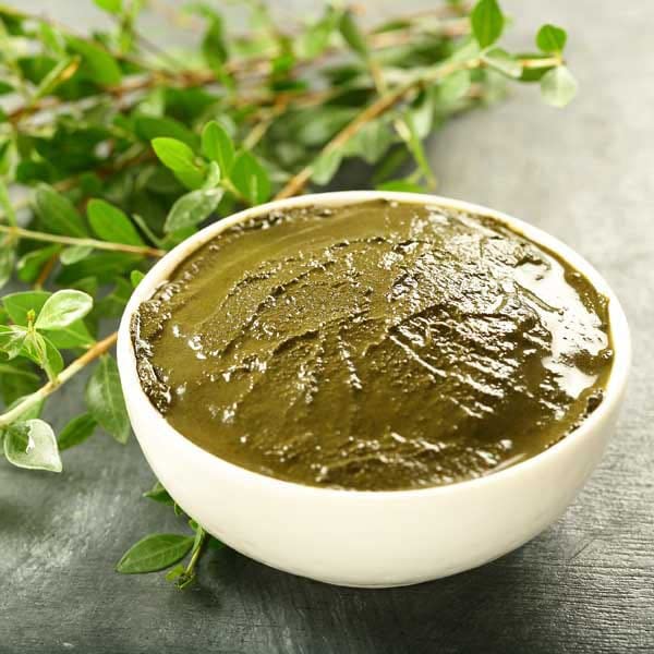 Buy Nature's Reflect henna paste for hair soaked in tea powder Online ...