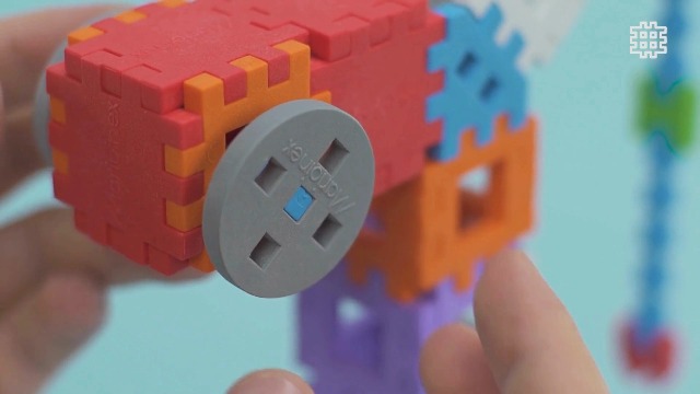 Watch Mini Waffle Blocks - introduction from Marioinex on Amazon Live