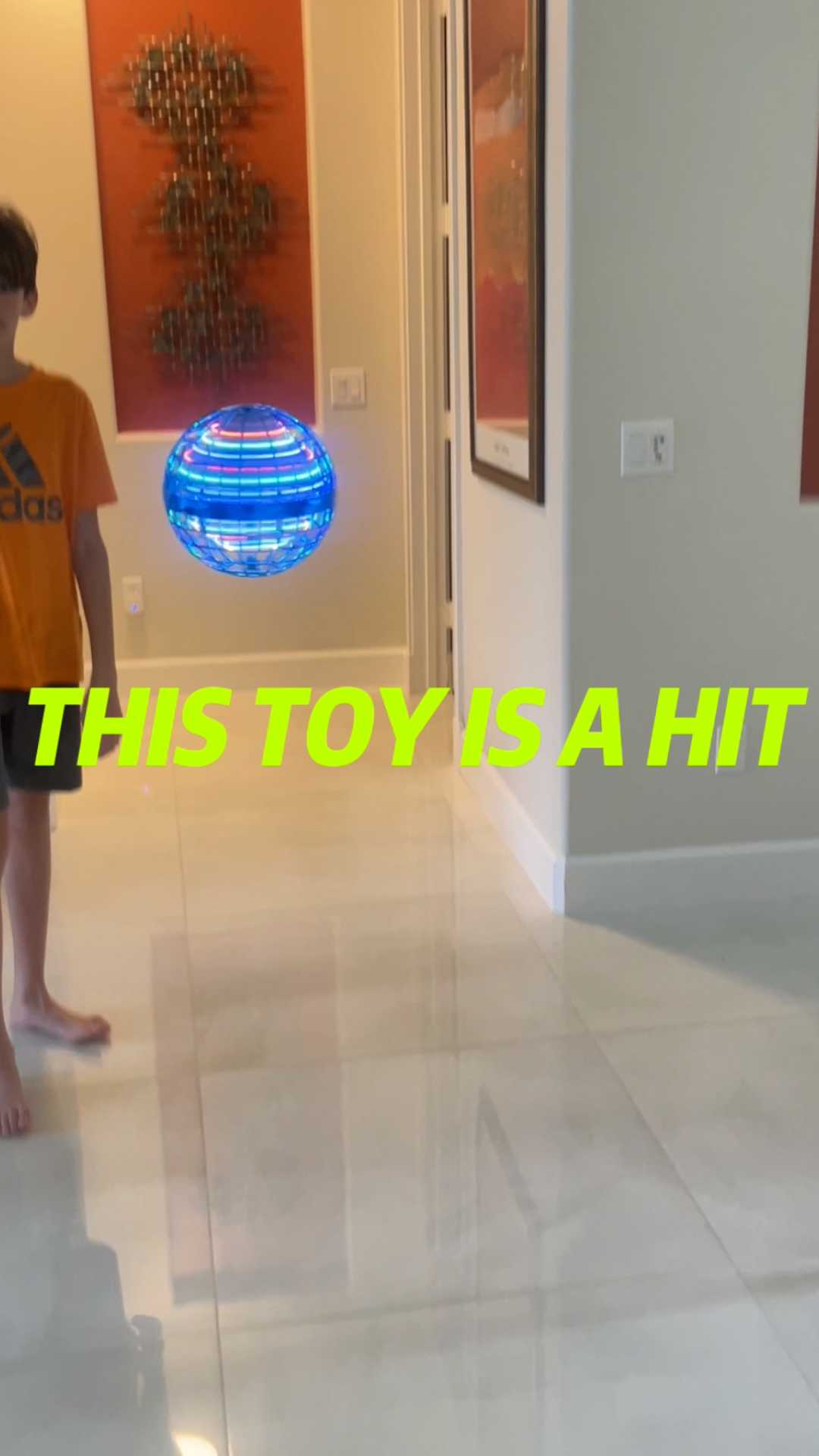 Watch This hover ball is so entertaining and cooler than it seems on ...