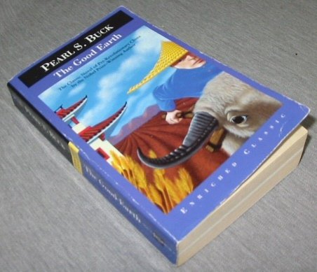 The Good Earth: Pearl S. Buck: 9780671726515: Amazon.com: Books