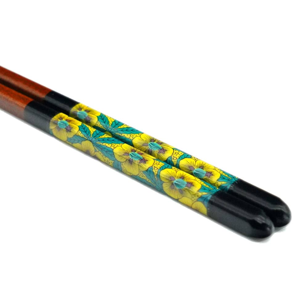 Amazon | 青郊窯 九谷色絵 若狭塗箸 （黒 23cm） 各種 IC-01B-19B ‖ 食洗機対応 お箸 おはし カトラリー 若狭塗 九谷焼 人気 日本製 ギフト 贈り物 石川県 金沢 ...